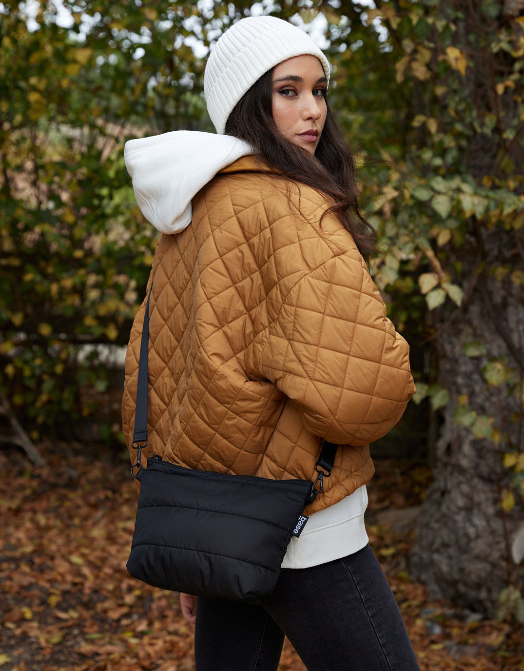 Buy Stash Base Crossbody Cloud - Black Base Supply for Sale Online ...